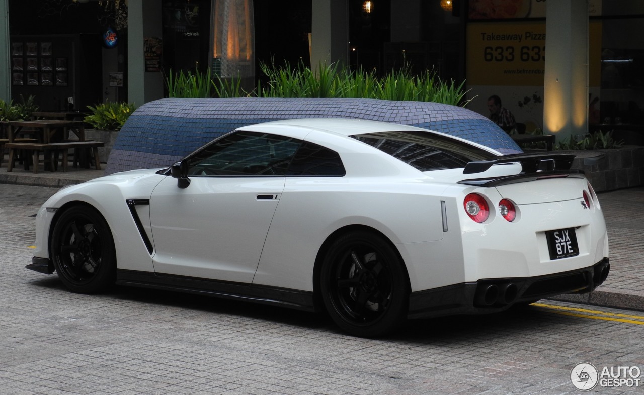 Nissan GT-R - 19 June 2016 - Autogespot