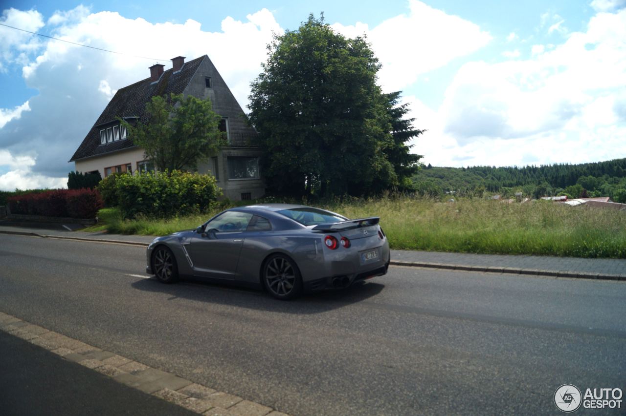 Nissan Gt R 2015 26 June 2016 Autogespot