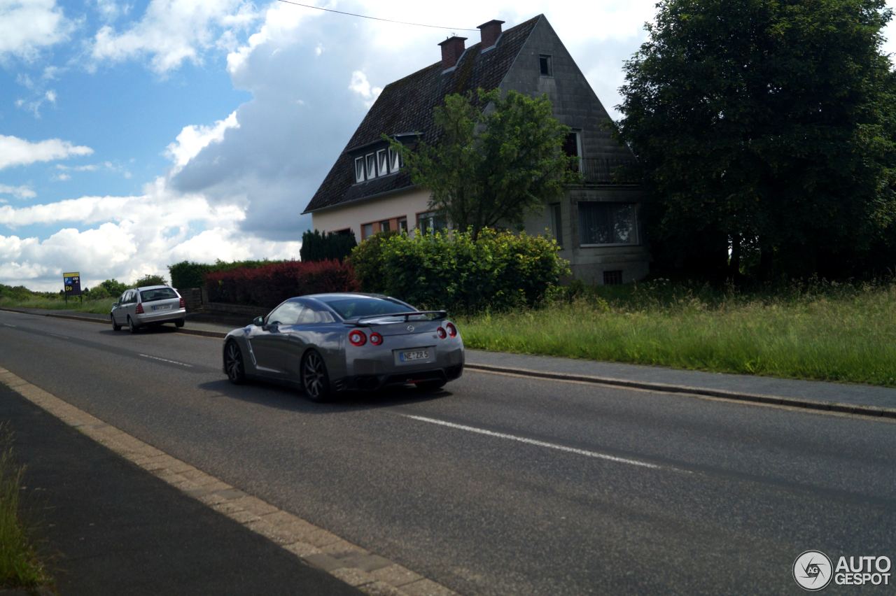 Nissan Gt R 2015 26 June 2016 Autogespot