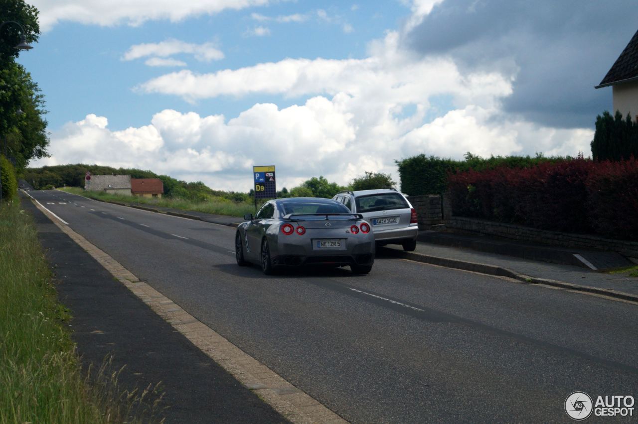 Nissan Gt R 2015 26 June 2016 Autogespot