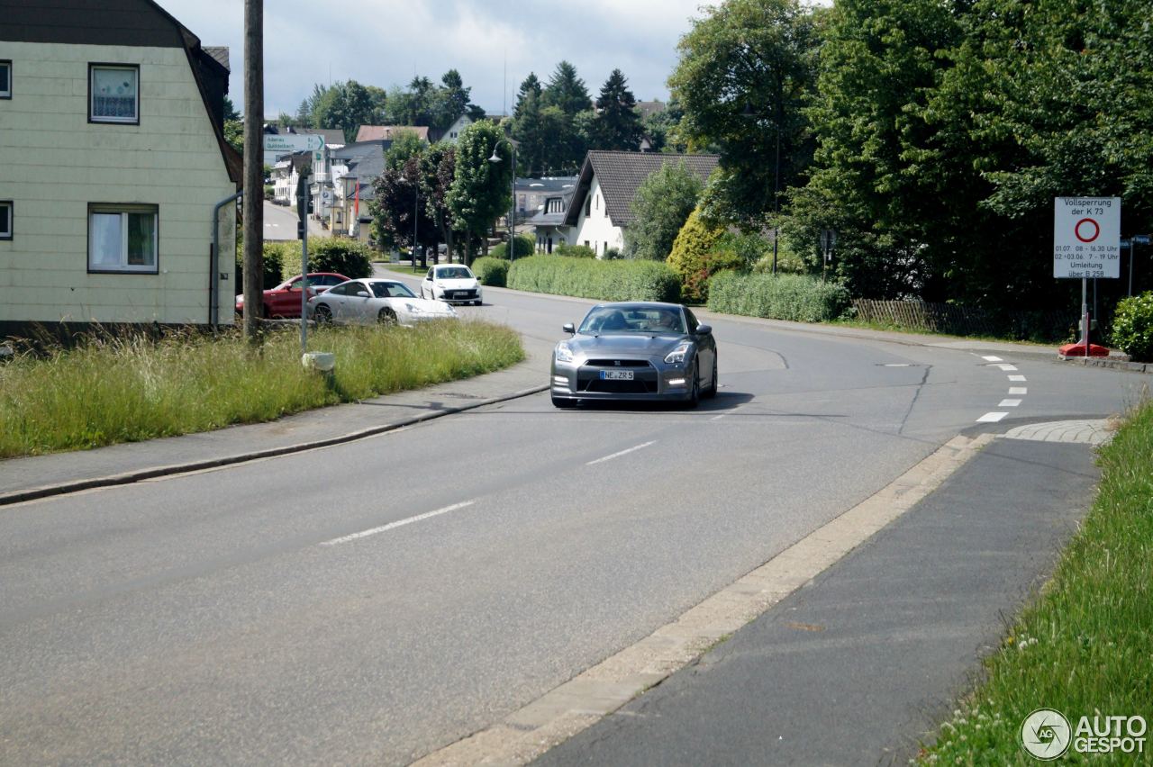 Nissan Gt R 2015 26 June 2016 Autogespot