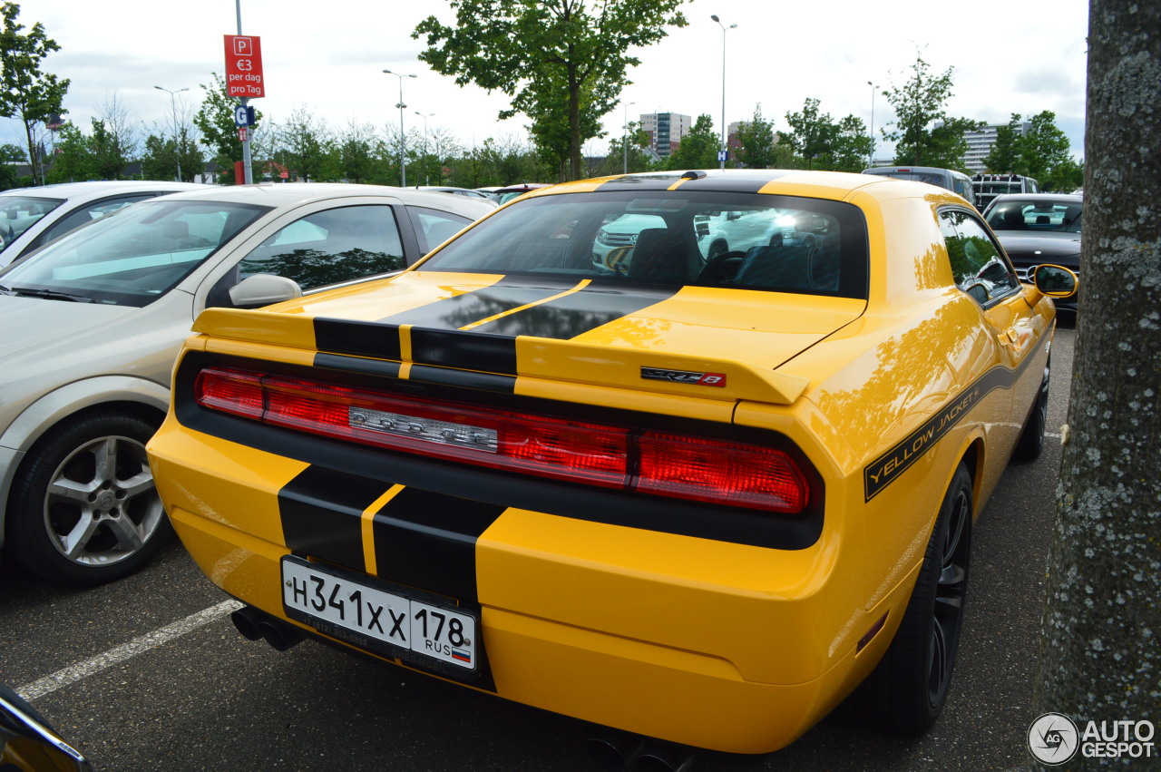 Dodge Challenger SRT-8 392 Yellow Jacket - 01 July 2016 - Autogespot