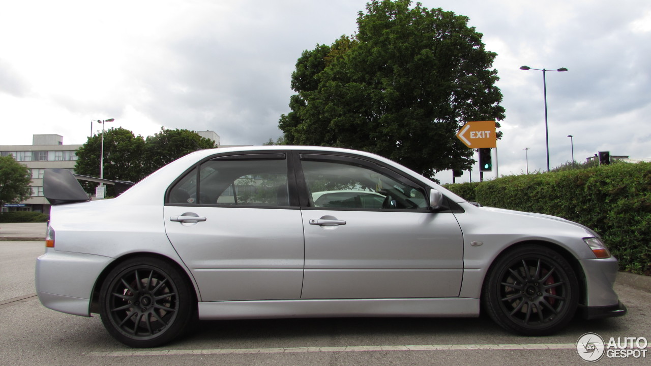 Mitsubishi Lancer Evolution VIII MR FQ-320 - 02 August 2016 - Autogespot