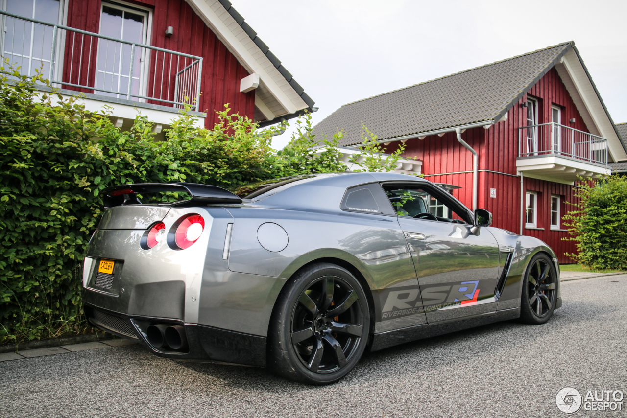 Nissan GT-R - 02 August 2016 - Autogespot