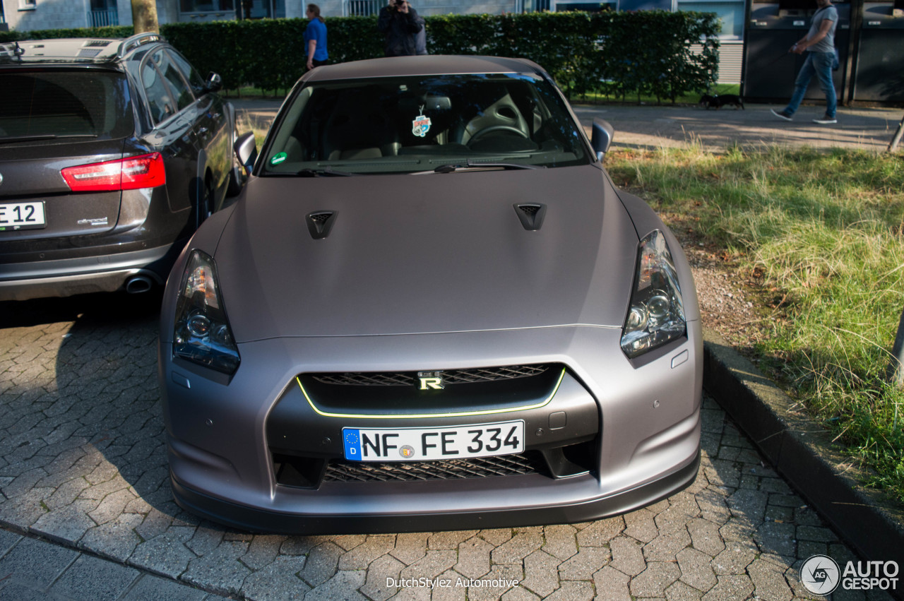 Nissan GT-R - 08 August 2016 - Autogespot