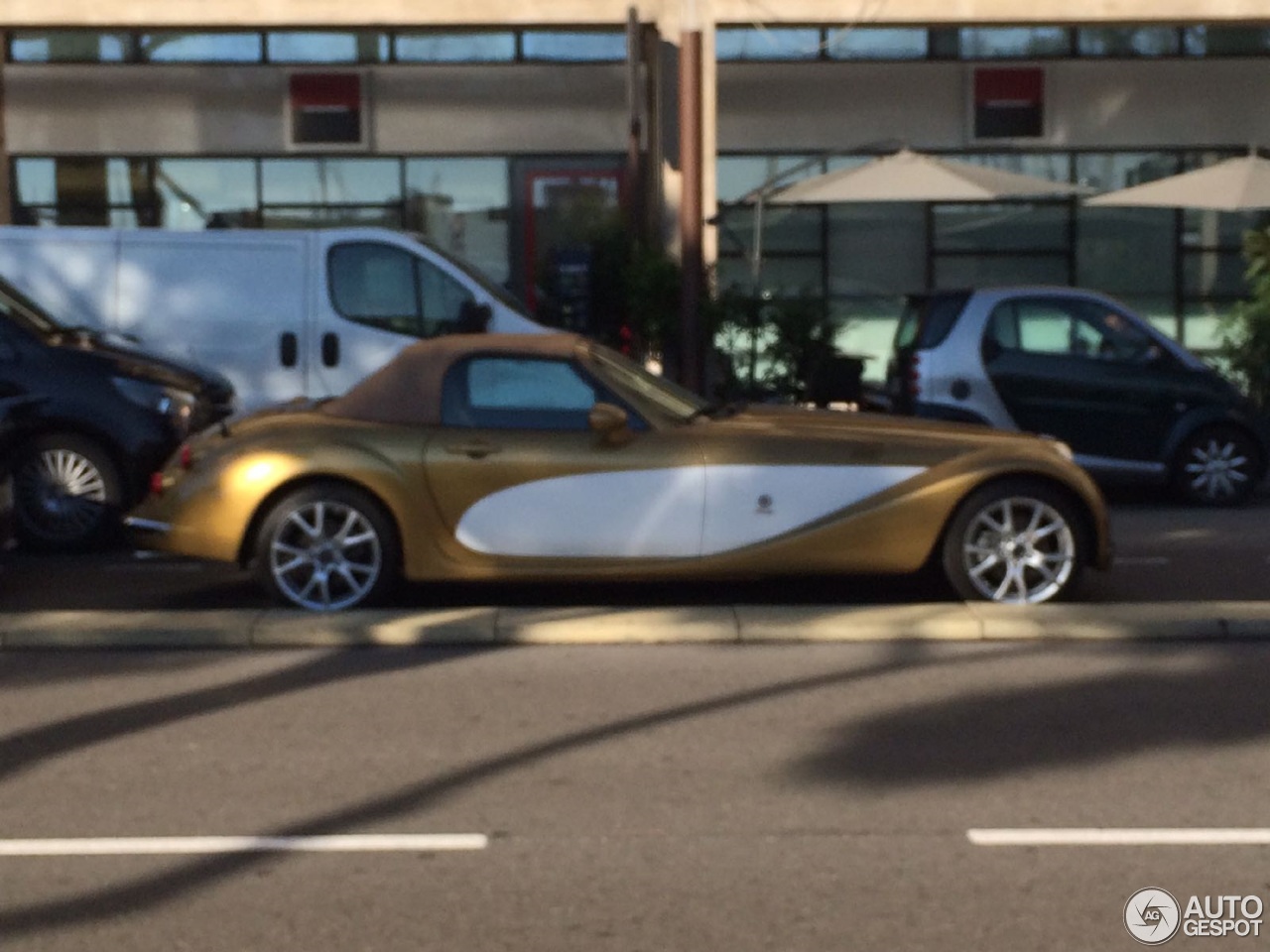 Mitsuoka Himiko - 01 October 2016 - Autogespot