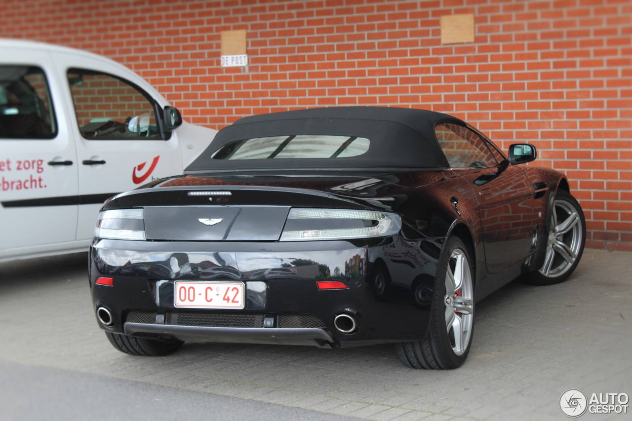 Aston Martin V8 Vantage Roadster - 05 October 2016 - Autogespot