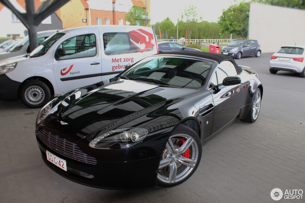 Aston Martin V8 Vantage Roadster - 05 October 2016 - Autogespot