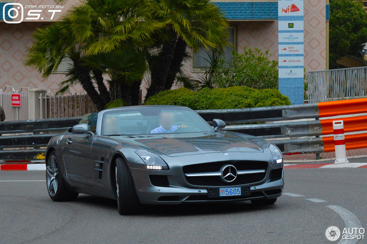 Mercedes-Benz SLS AMG Roadster - 15 October 2016 - Autogespot