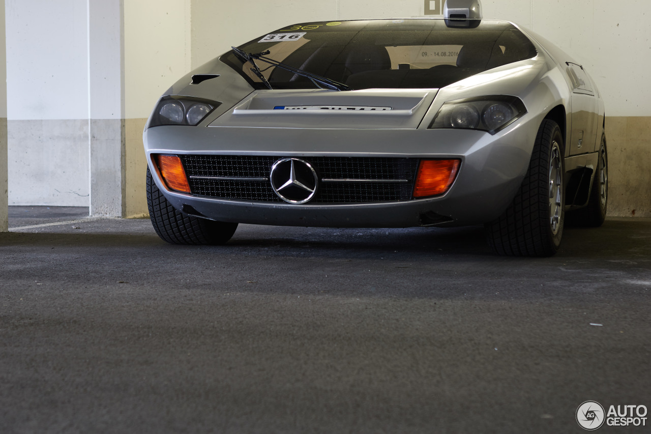 Isdera Imperator 108i - 08 November 2016 - Autogespot