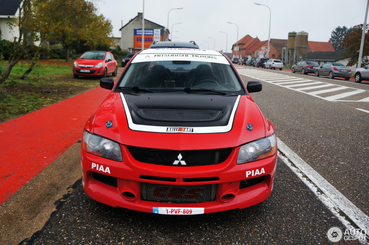 Mitsubishi Lancer Evolution IX RalliArt - 30 November 2016 - Autogespot