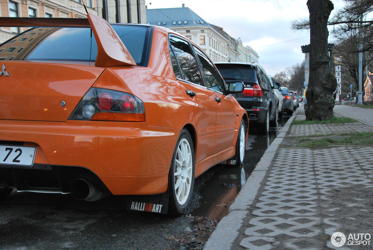 Mitsubishi Lancer Evolution IX RalliArt - 04 January 2017 - Autogespot