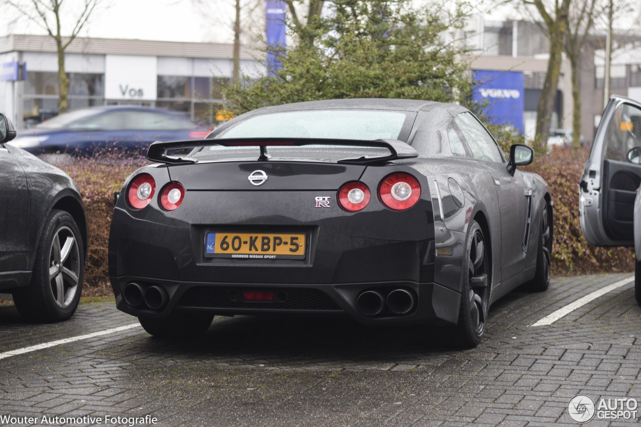 Nissan GT-R - 16 February 2017 - Autogespot