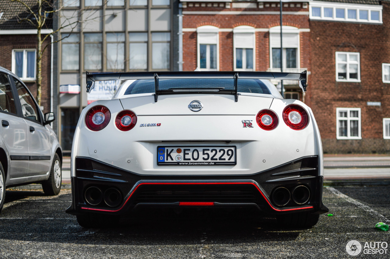 Nissan GT-R 2017 Nismo - 27 March 2017 - Autogespot