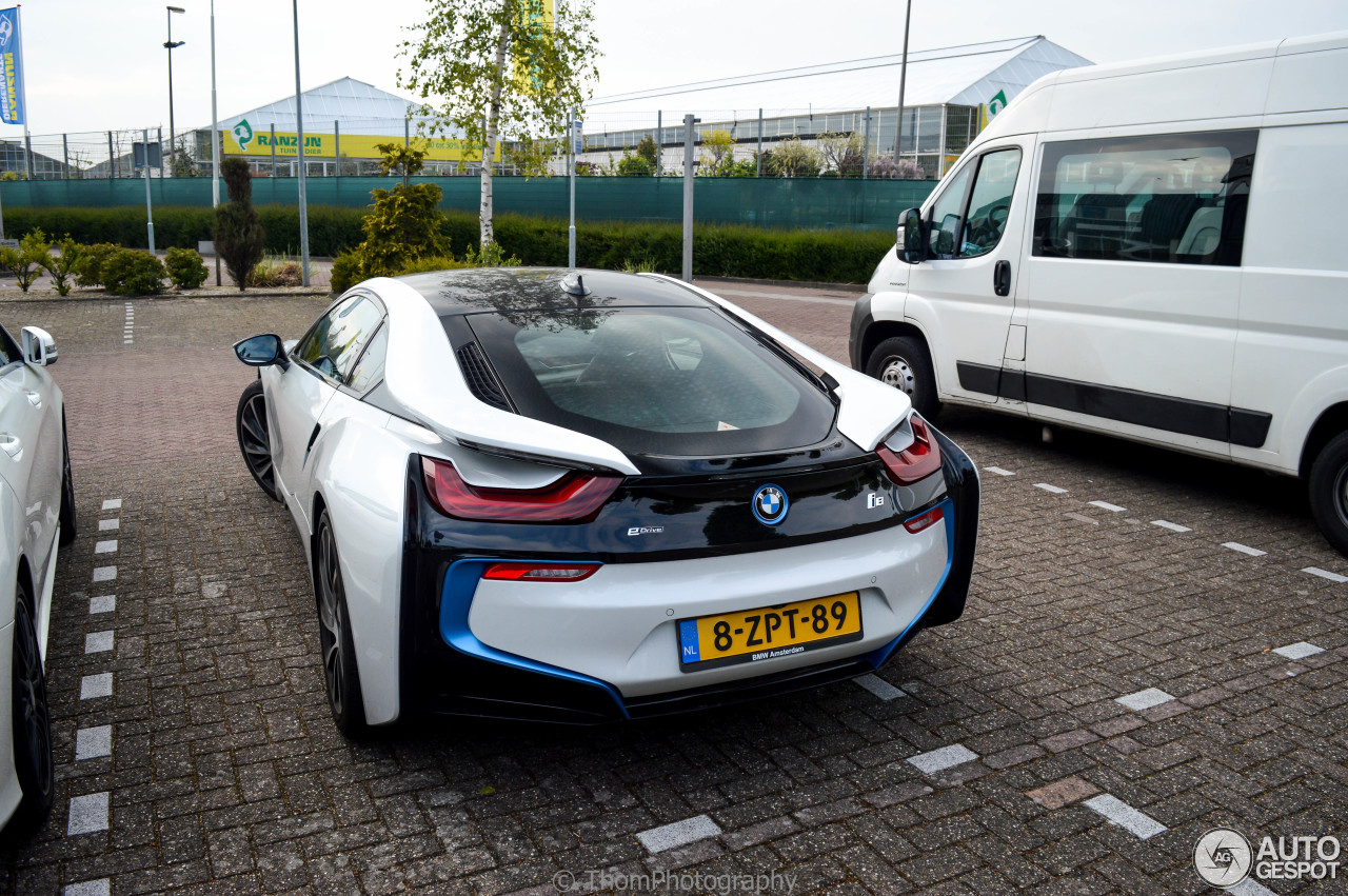 BMW i8 - 05 May 2017 - Autogespot