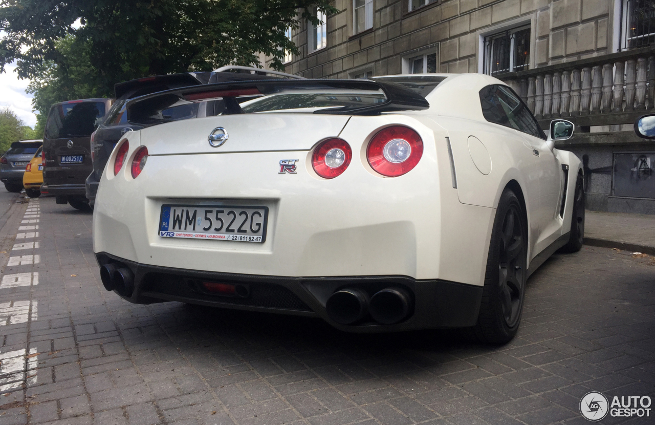 Nissan GT-R - 08 June 2017 - Autogespot