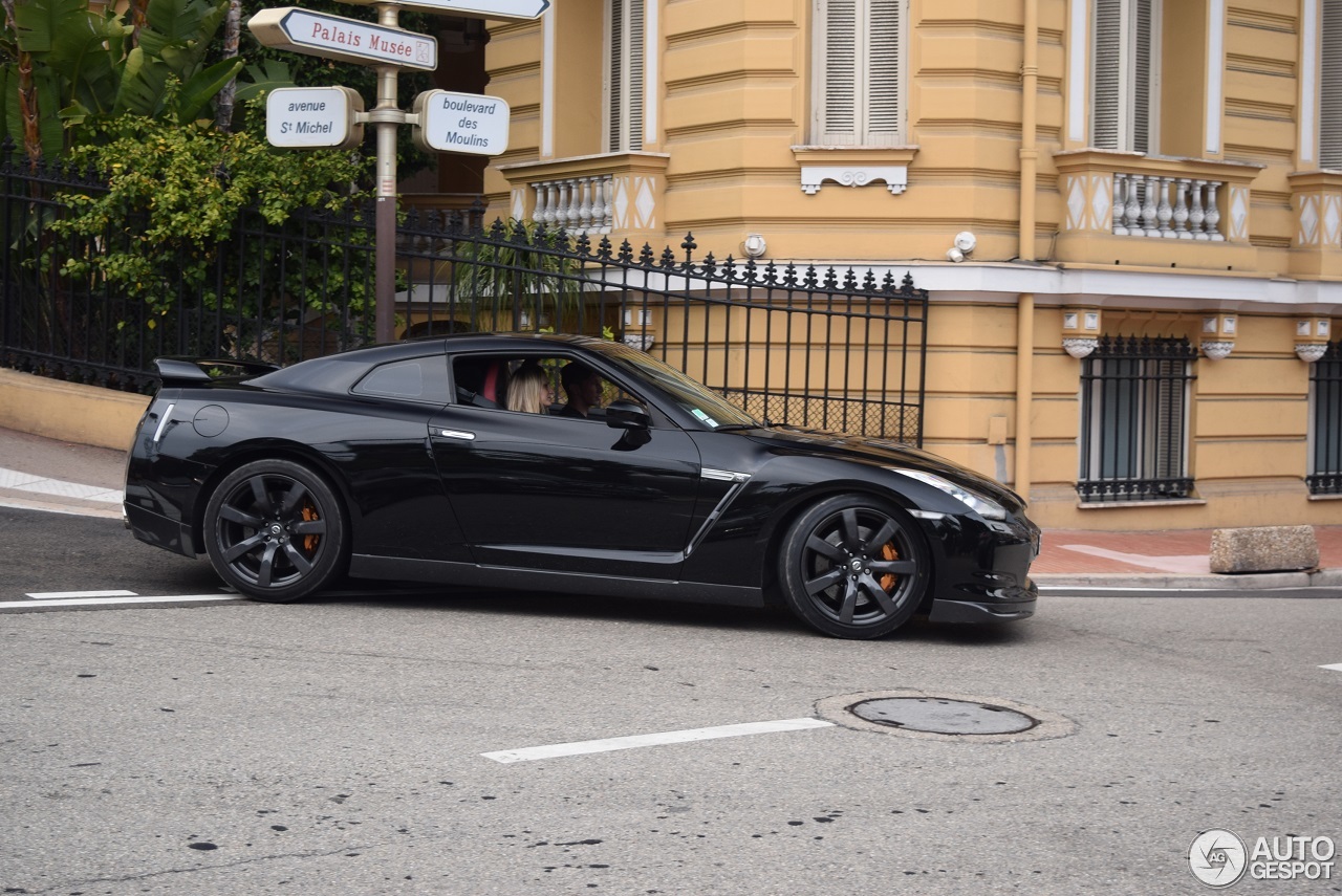 Nissan GT-R - 17 June 2017 - Autogespot