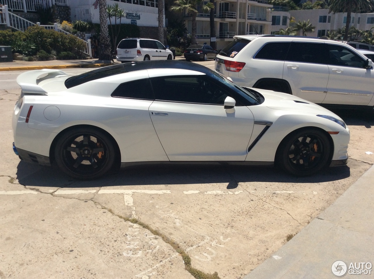 Nissan GT-R - 23 June 2017 - Autogespot