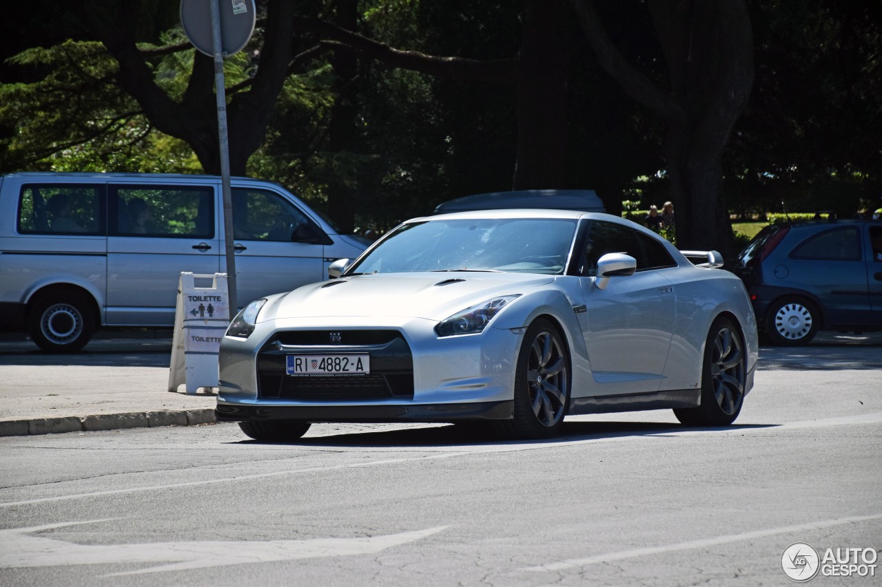 Nissan GT-R - 12 July 2017 - Autogespot