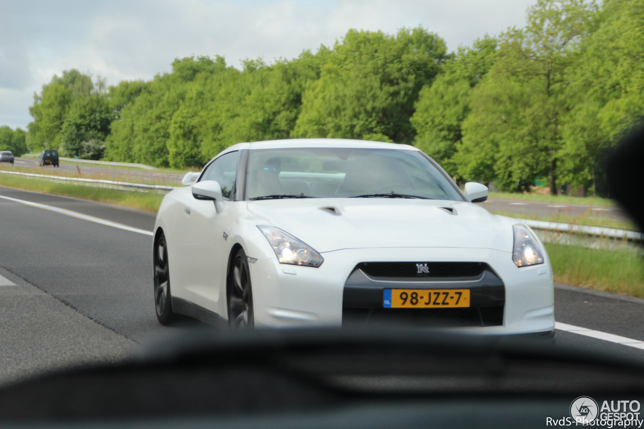 Nissan GT-R - 22 July 2017 - Autogespot