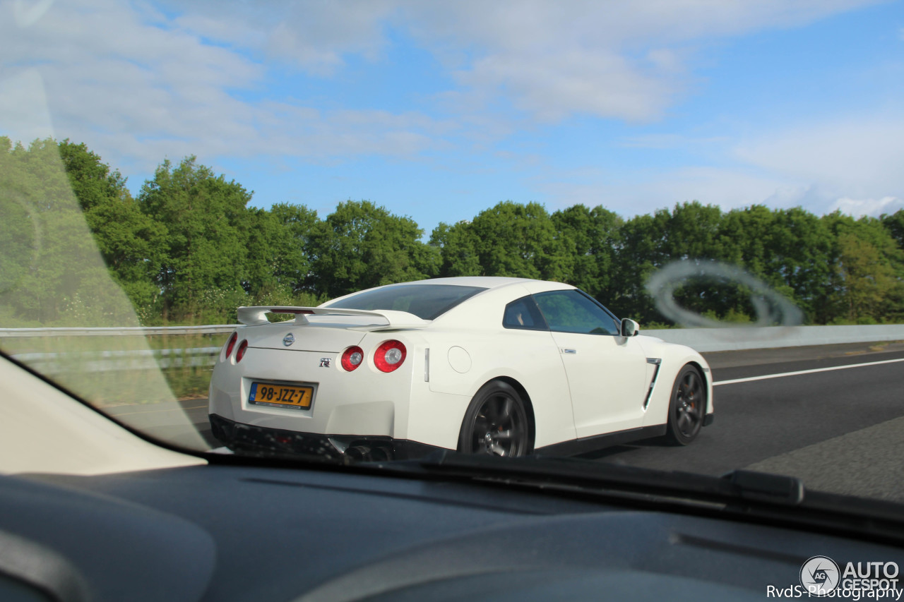 Nissan GT-R - 22 July 2017 - Autogespot
