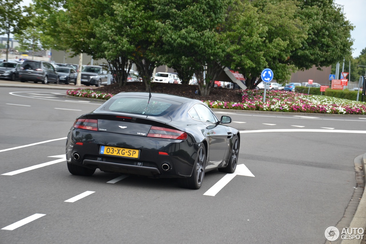 Aston Martin V8 Vantage - 05 August 2017 - Autogespot