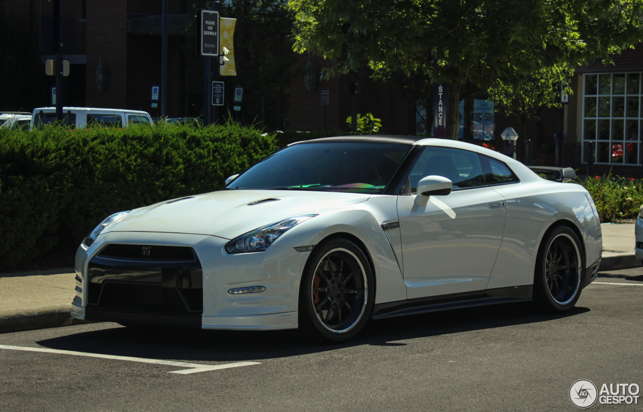 Nissan GT-R - 05 August 2017 - Autogespot