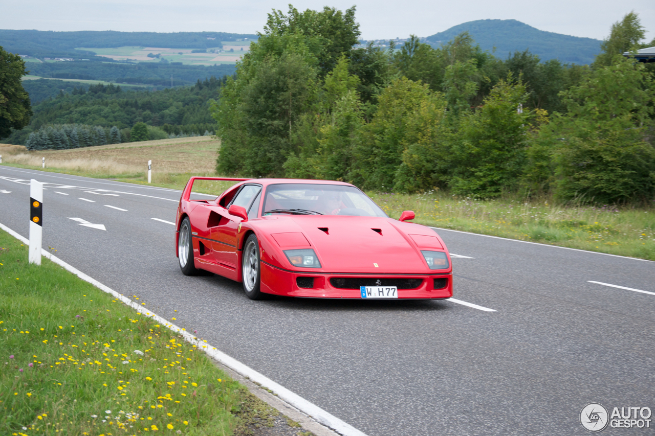 Ferrari F40 - 08 August 2017 - Autogespot