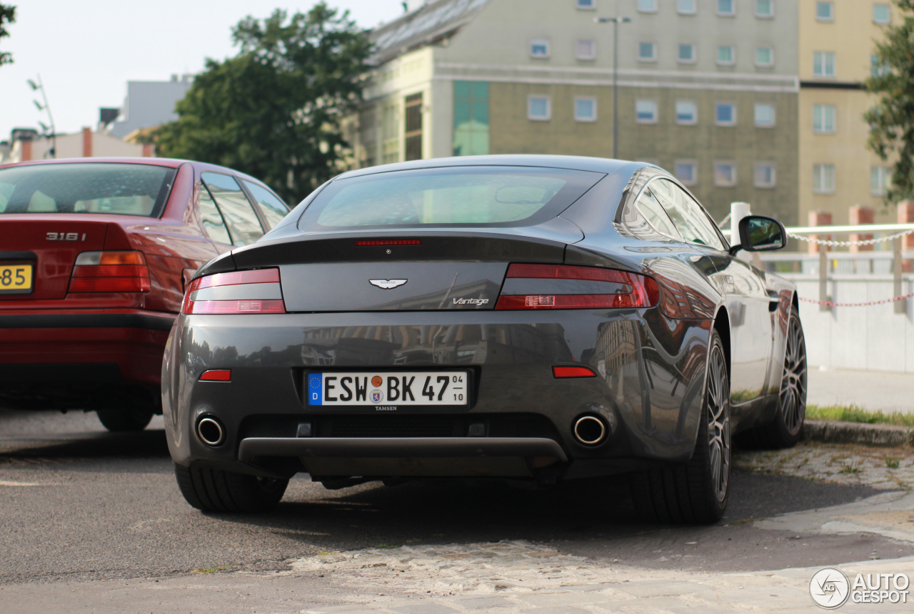 Aston Martin V8 Vantage - 26 August 2017 - Autogespot
