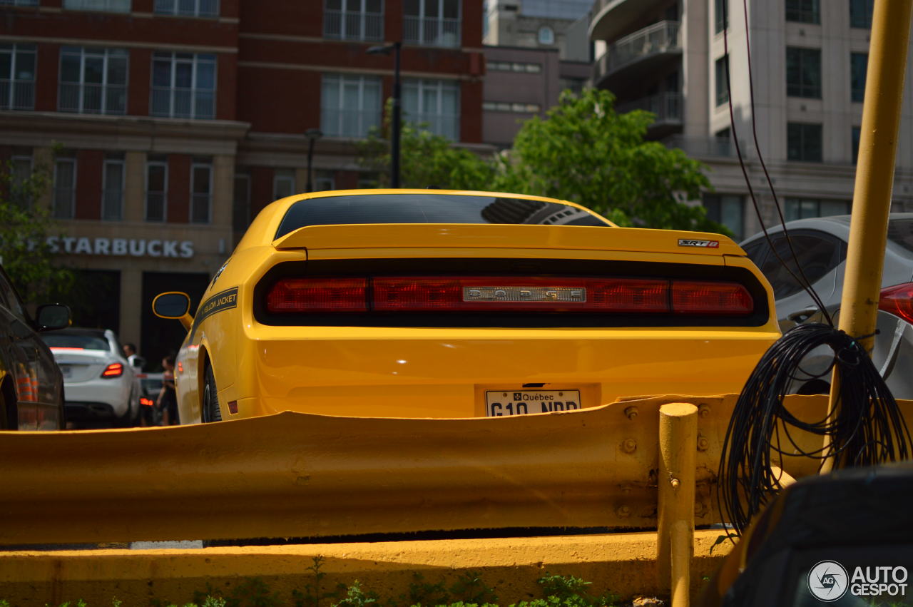 Dodge Challenger SRT-8 392 Yellow Jacket - 31 August 2017 - Autogespot