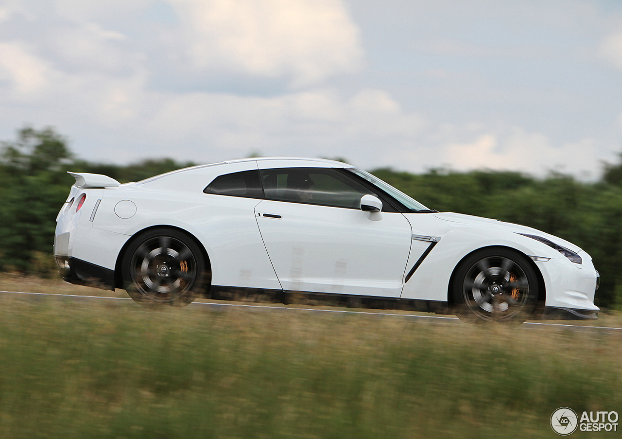 Nissan GT-R - 15 November 2017 - Autogespot