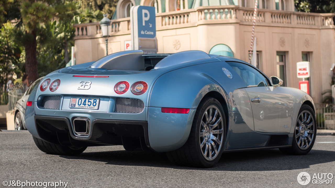 Bugatti Veyron Cena 2017