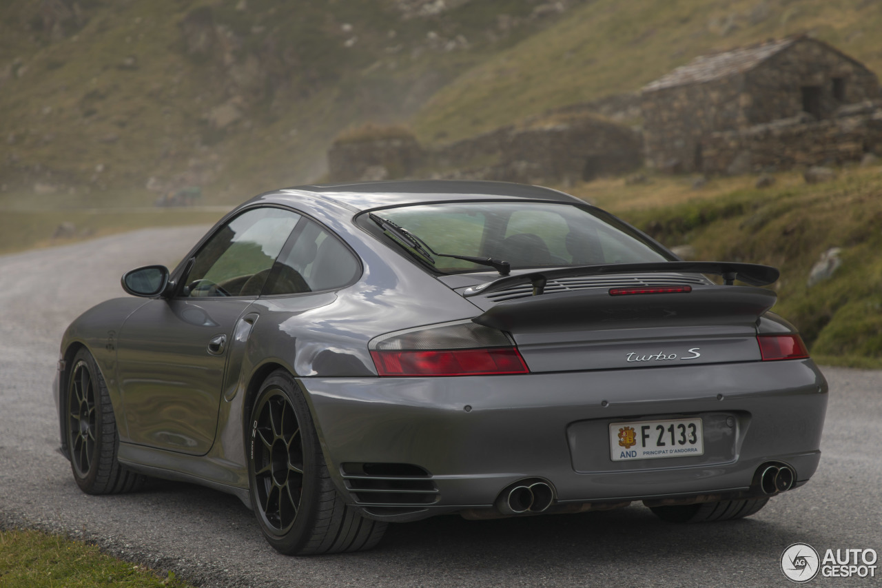 Porsche 996 Turbo - 12 December 2017 - Autogespot