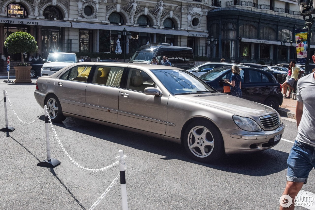 Mercedes-Benz S 600 Pullman - 26 December 2017 - Autogespot