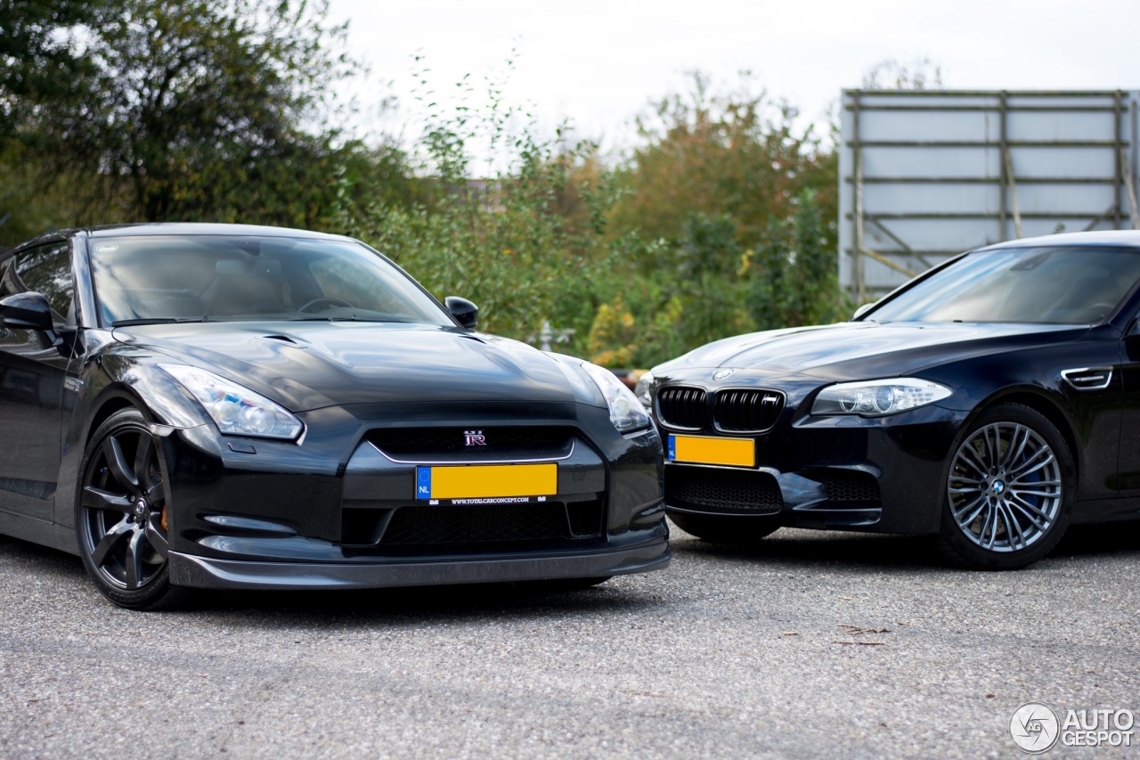 Nissan GT-R - 27 December 2017 - Autogespot