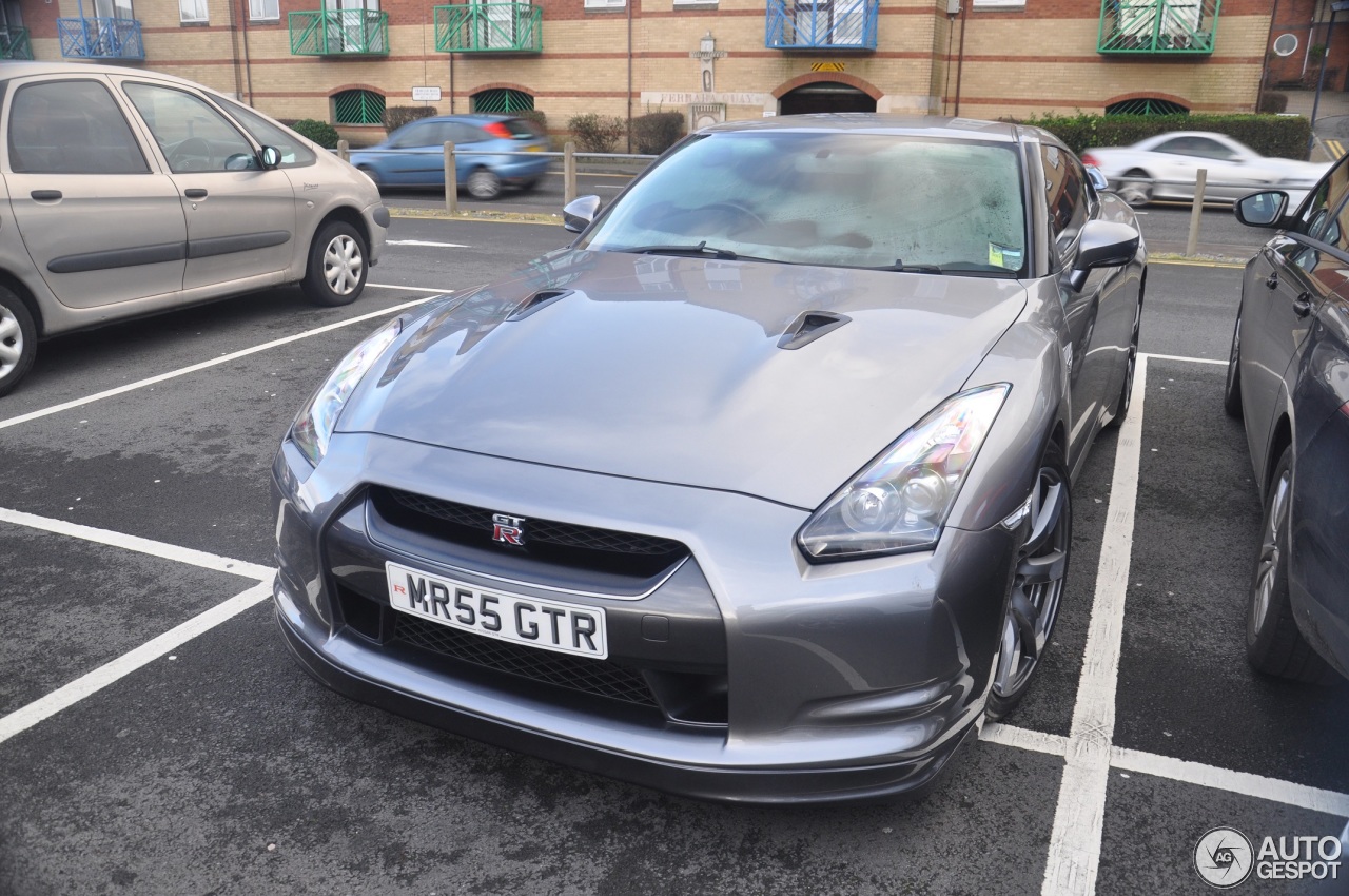 Nissan GT-R - 02 January 2018 - Autogespot