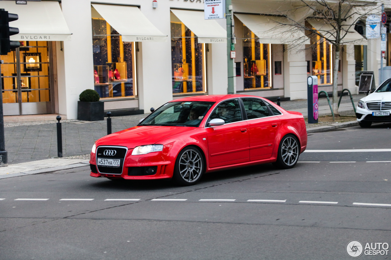 Audi RS4 Sedan - 06 January 2018 - Autogespot