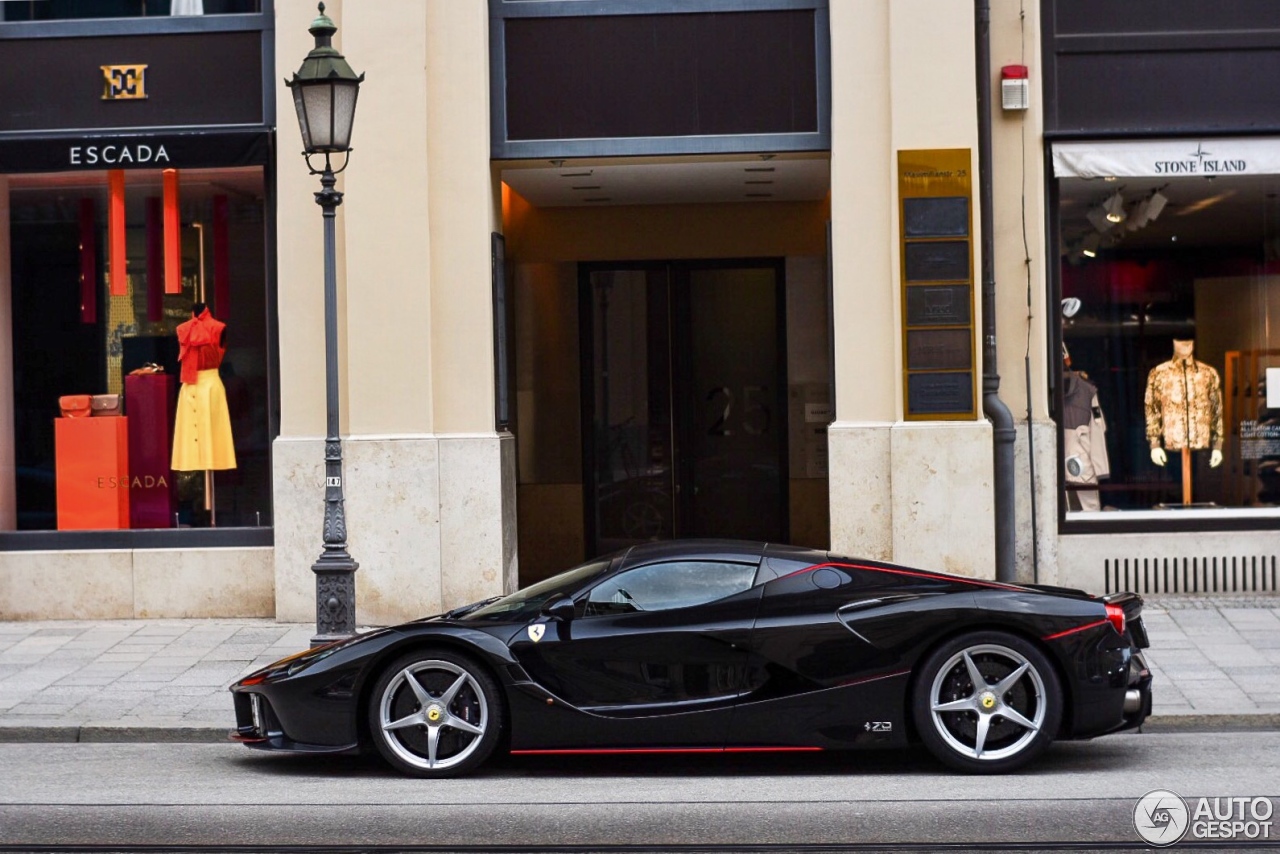 Ferrari LaFerrari Aperta - 30 March 2018 - Autogespot