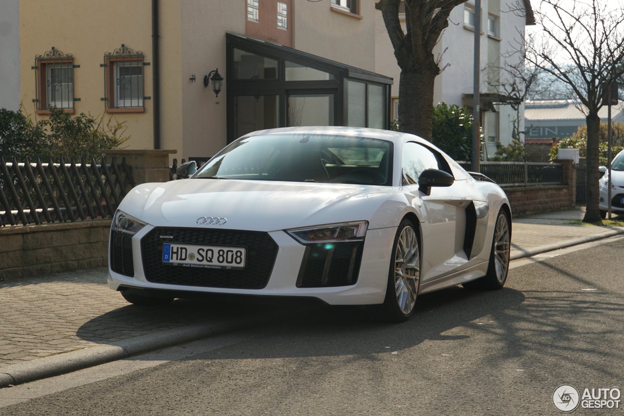 Audi R8 V10 Plus 2015 - 01 April 2018 - Autogespot