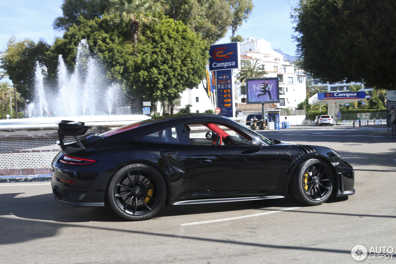 Porsche 991 GT2 RS - 04 April 2018 - Autogespot