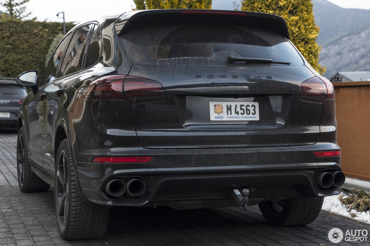 Porsche 958 Cayenne Turbo S MkII - 14 April 2018 - Autogespot