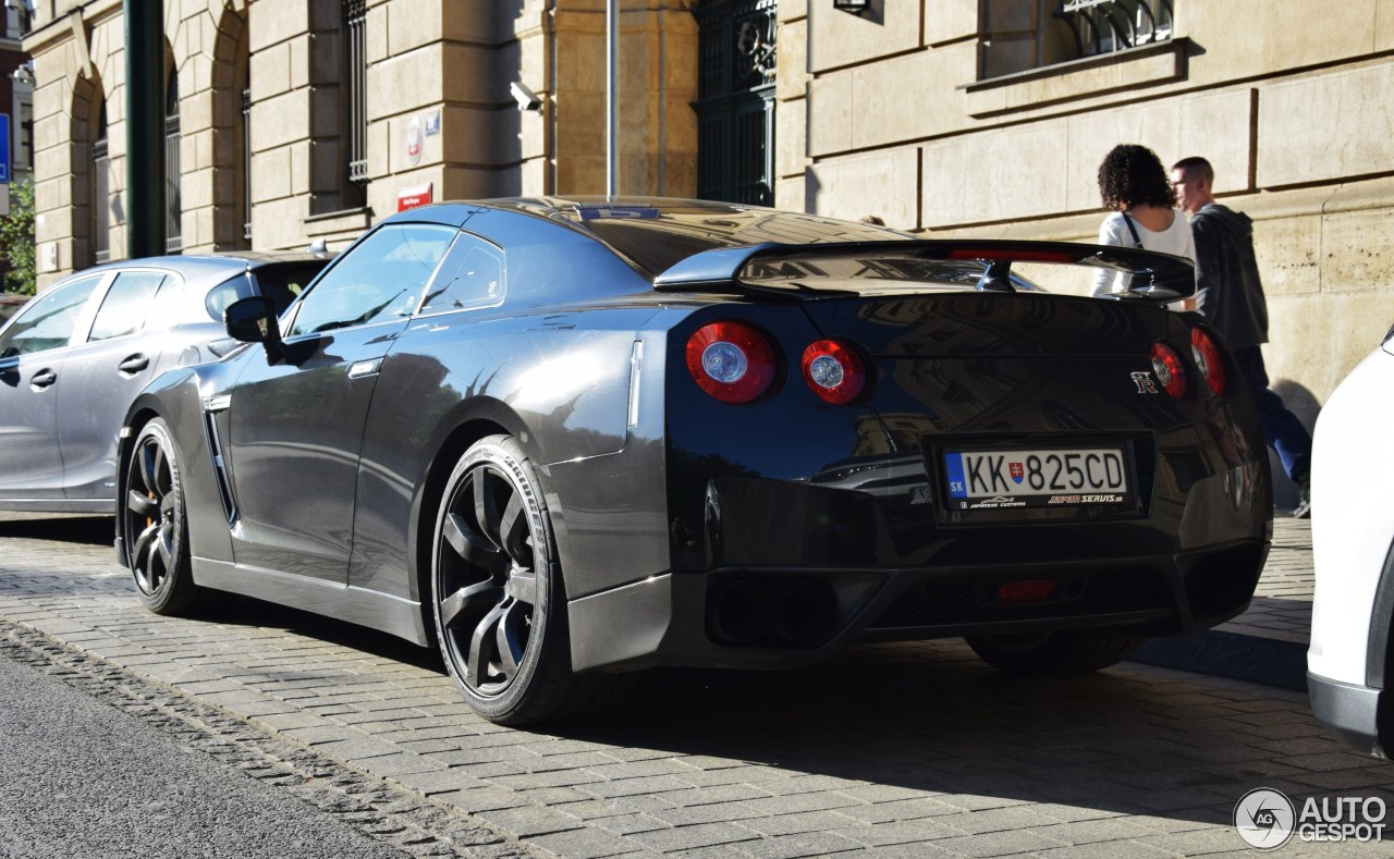 Nissan GT-R - 22 April 2018 - Autogespot