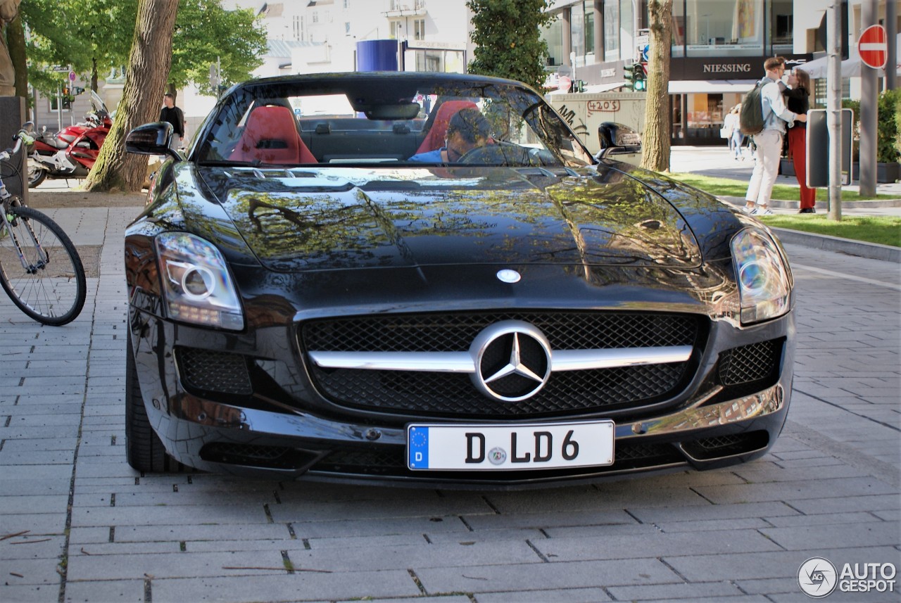 Mercedes-Benz SLS AMG Roadster - 06 May 2018 - Autogespot