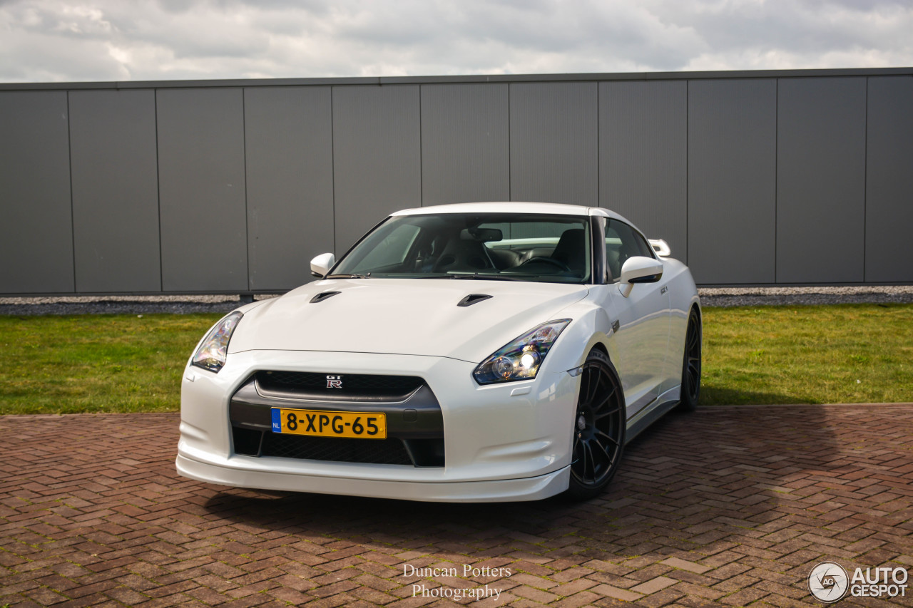 Nissan GT-R - 22 May 2018 - Autogespot