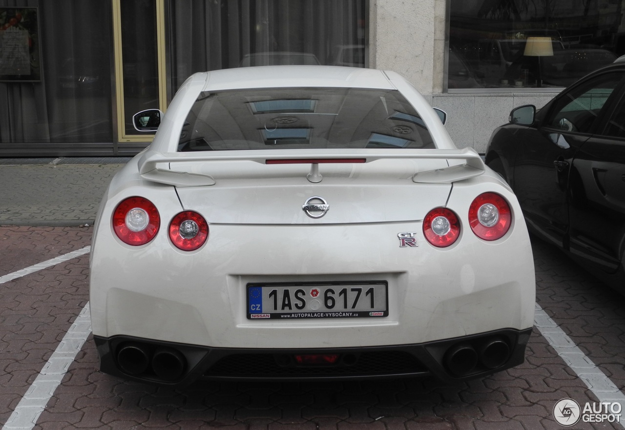 Nissan GT-R - 09 June 2018 - Autogespot