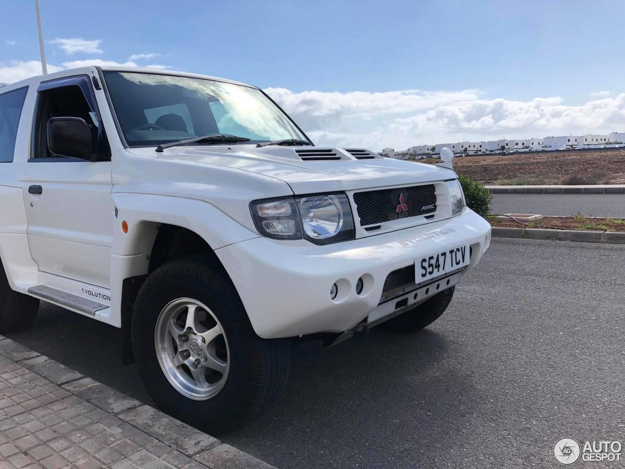 Mitsubishi Shogun Evolution - 21 June 2018 - Autogespot