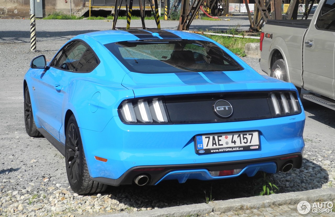 Ford Mustang GT 2015 Blue Edition - 13 September 2018 - Autogespot