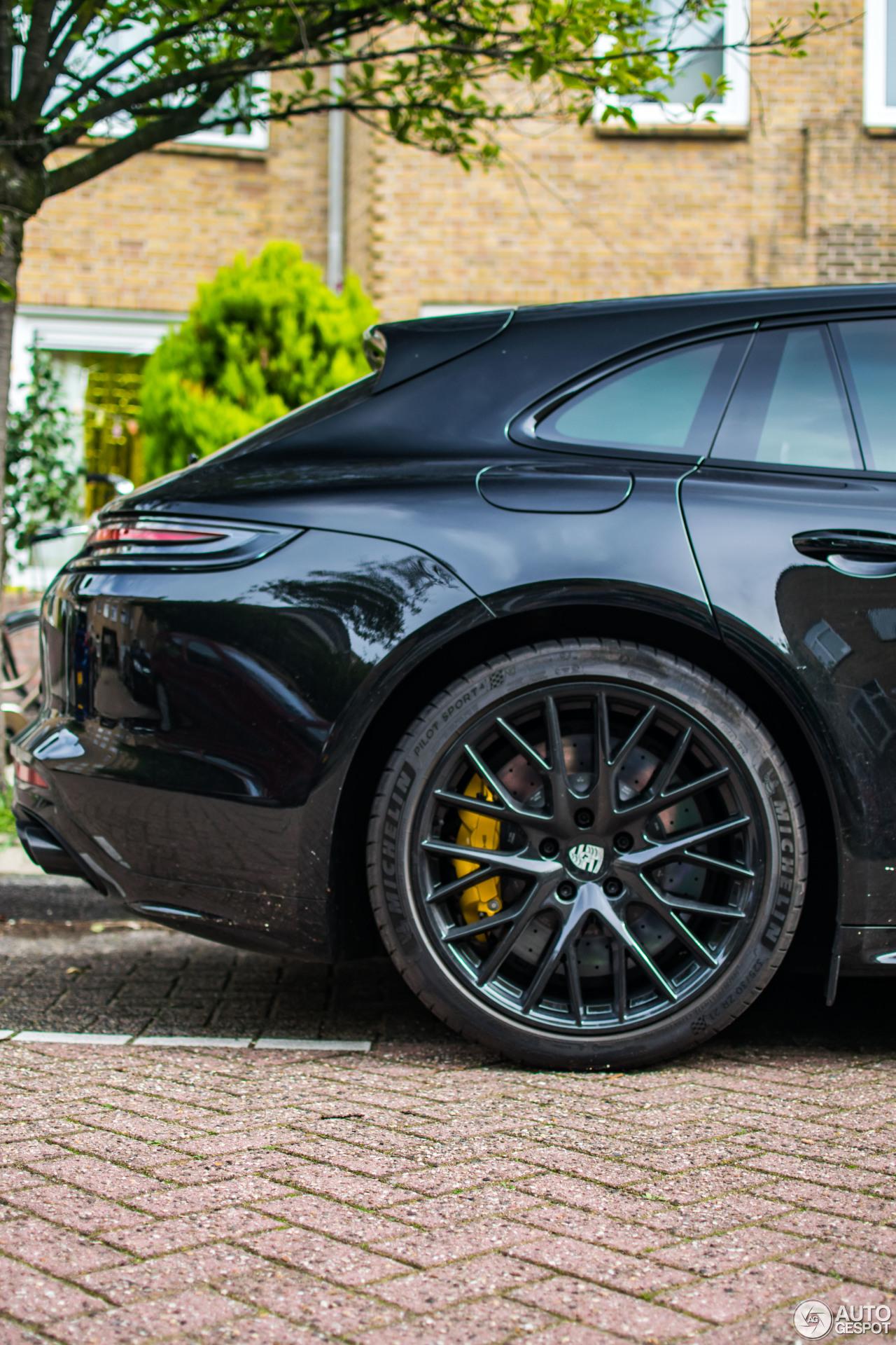 Porsche 971 Panamera Turbo S E-Hybrid Sport Turismo MkI - 26 September ...