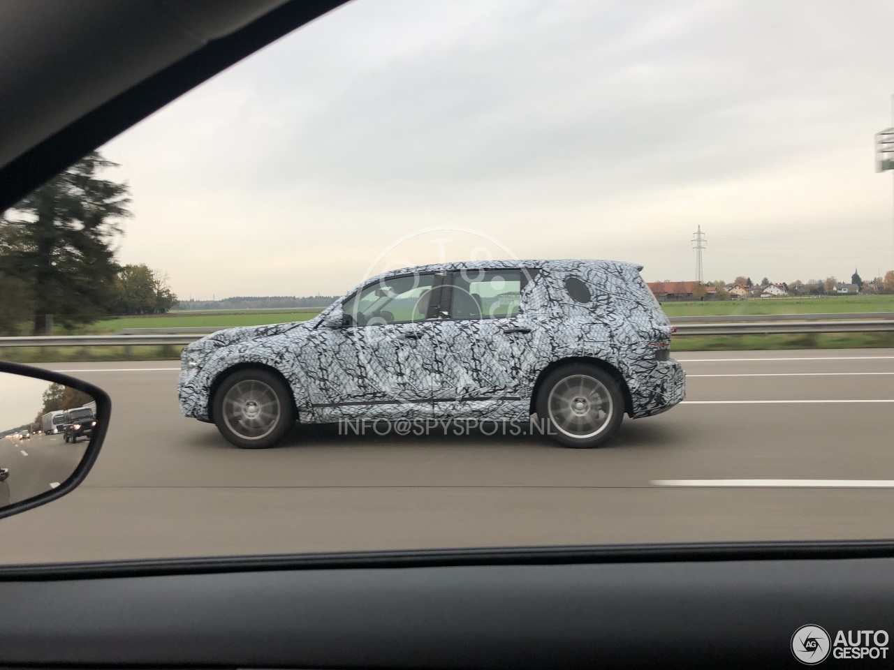 Mercedes-Benz GLB - 05 November 2018 - Autogespot