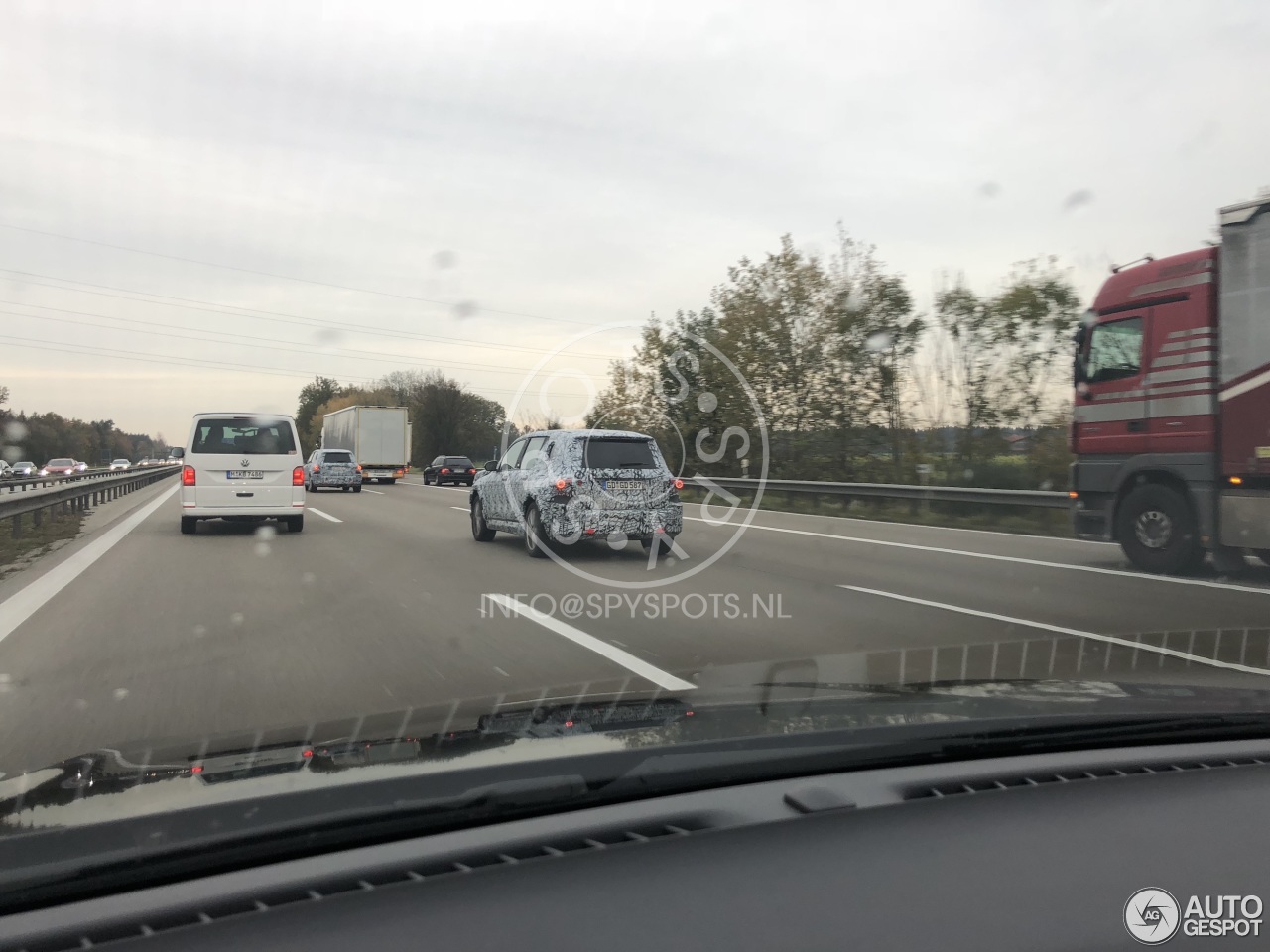 Mercedes-Benz GLB - 05 November 2018 - Autogespot